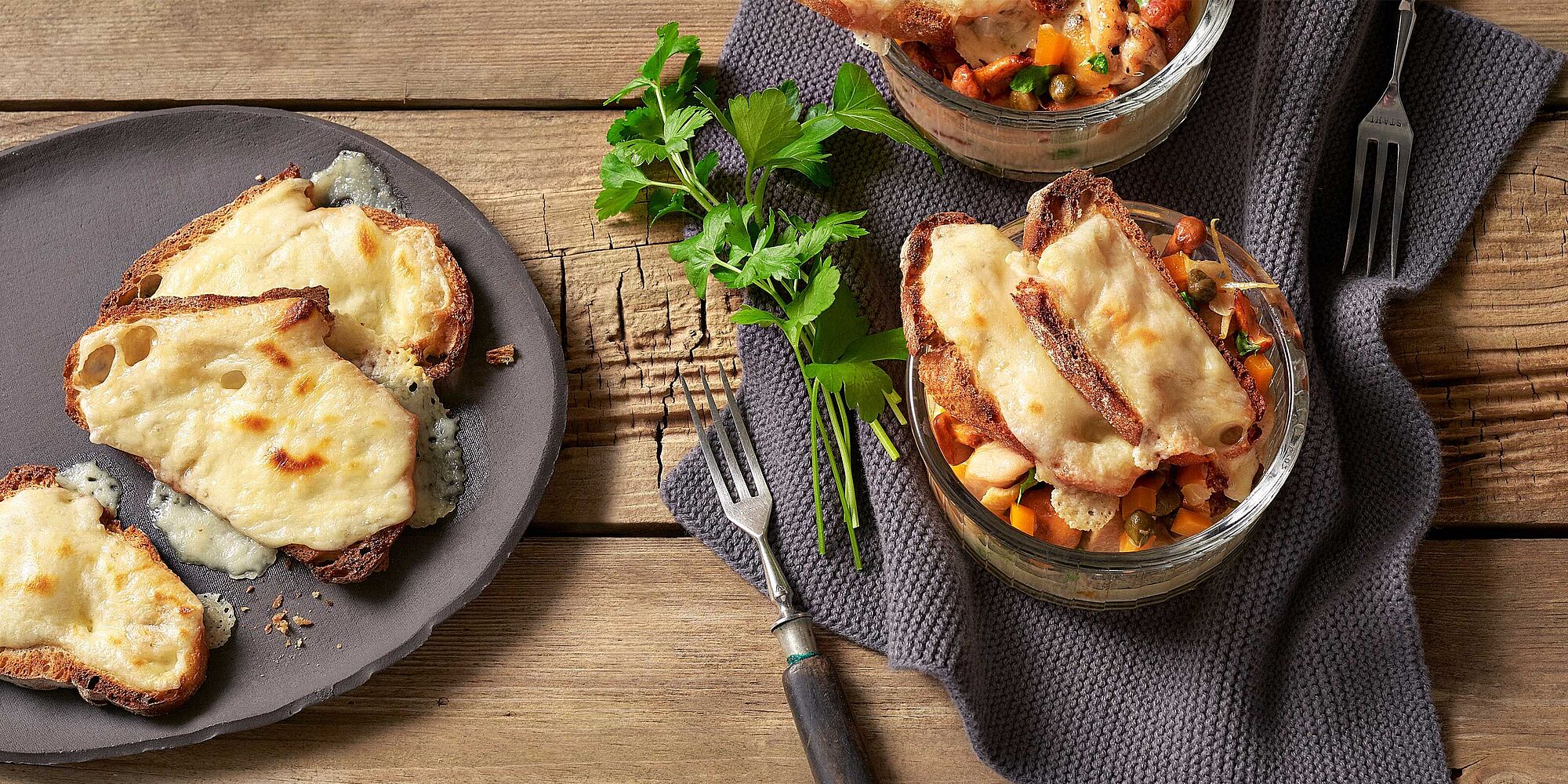 Ragout fin mit Käse-Toast